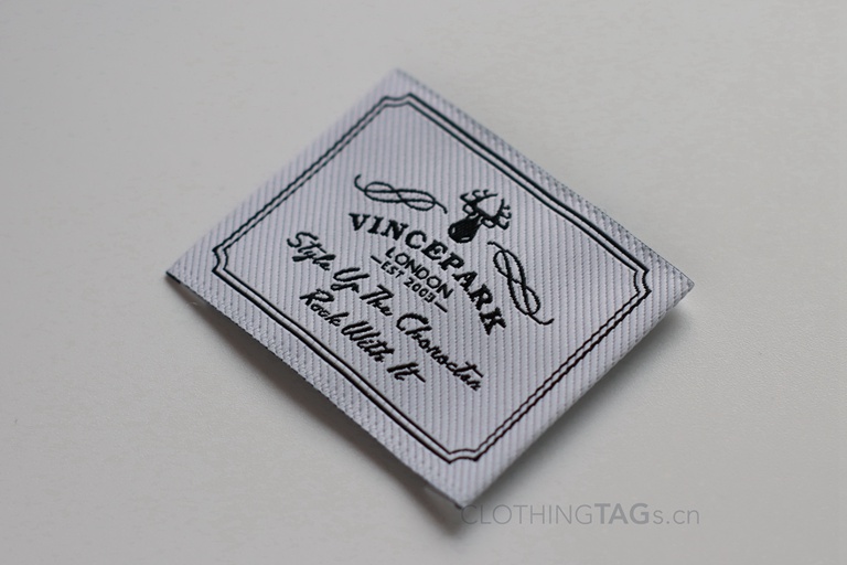 Damask woven label design | clothingtags.cn