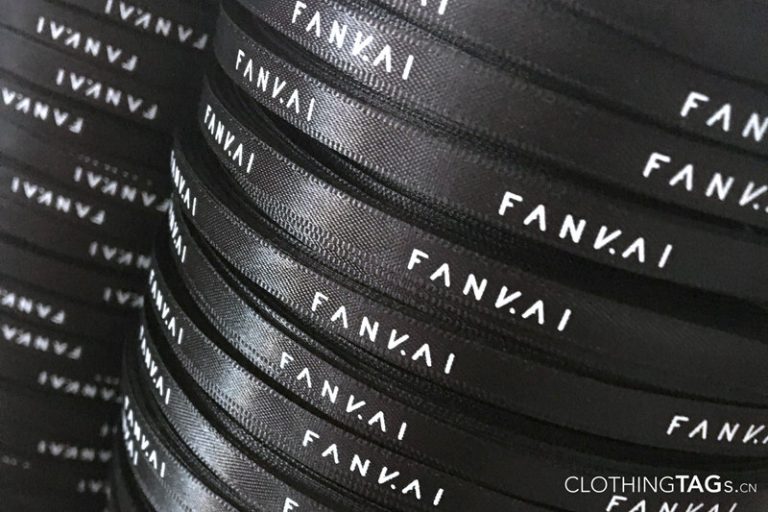 Silk Screen Printed Labels For Clothing | ClothingTAGs.cn